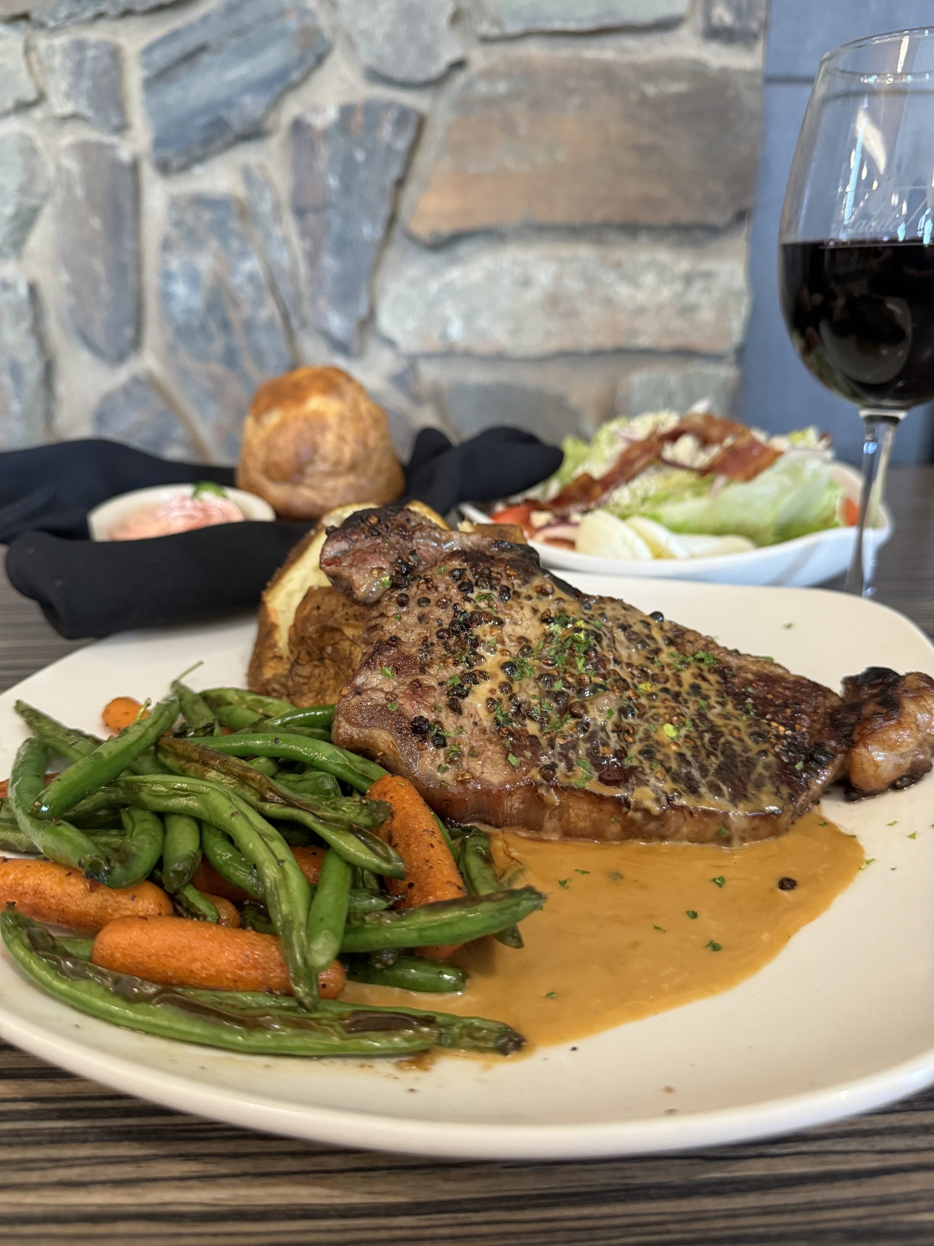 Burnt Onion Kitchen & Brews - Giants Ridge